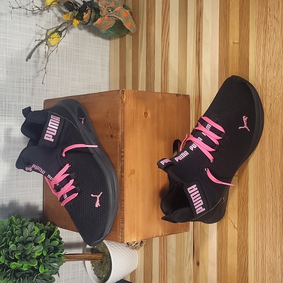 Puma | Shoes | Puma Black Enzo 2 Pink Logosports Uncaged Running Shoes ...
